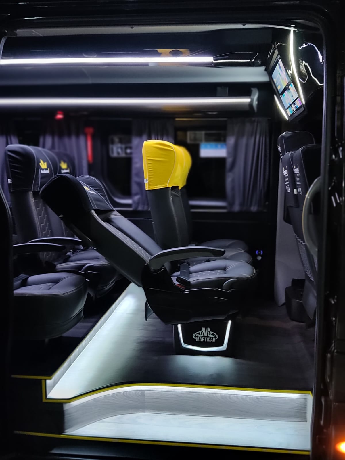 Conheça nossa frota - Excellence Vans