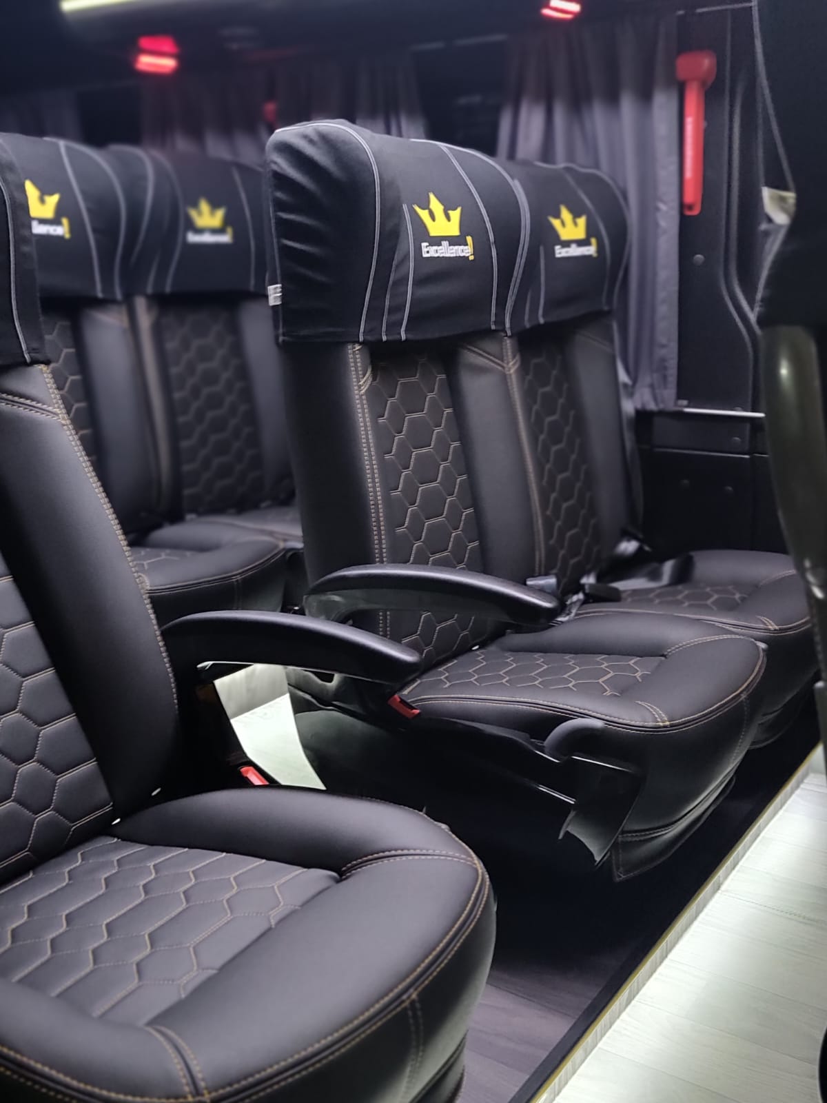 Conheça nossa frota - Excellence Vans